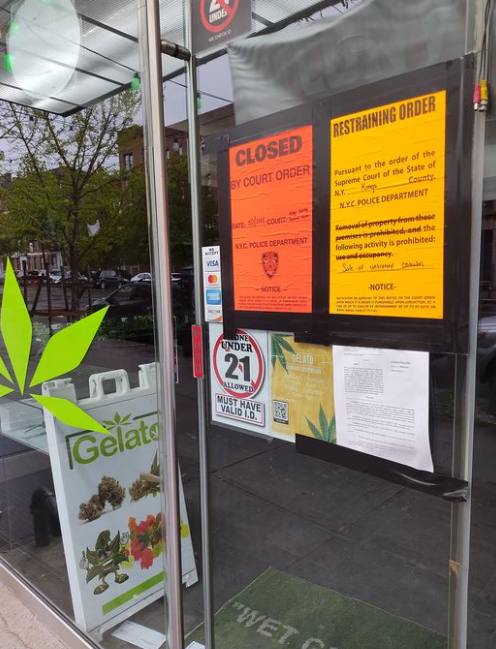 Gelato's Closed – Notice on Store Window